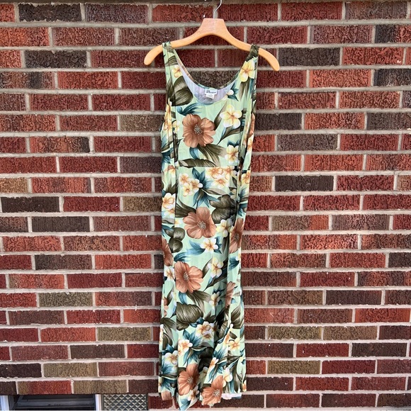 Darian | Dresses | Darian Light Green And Hibiscus Hawaiian Floral ...